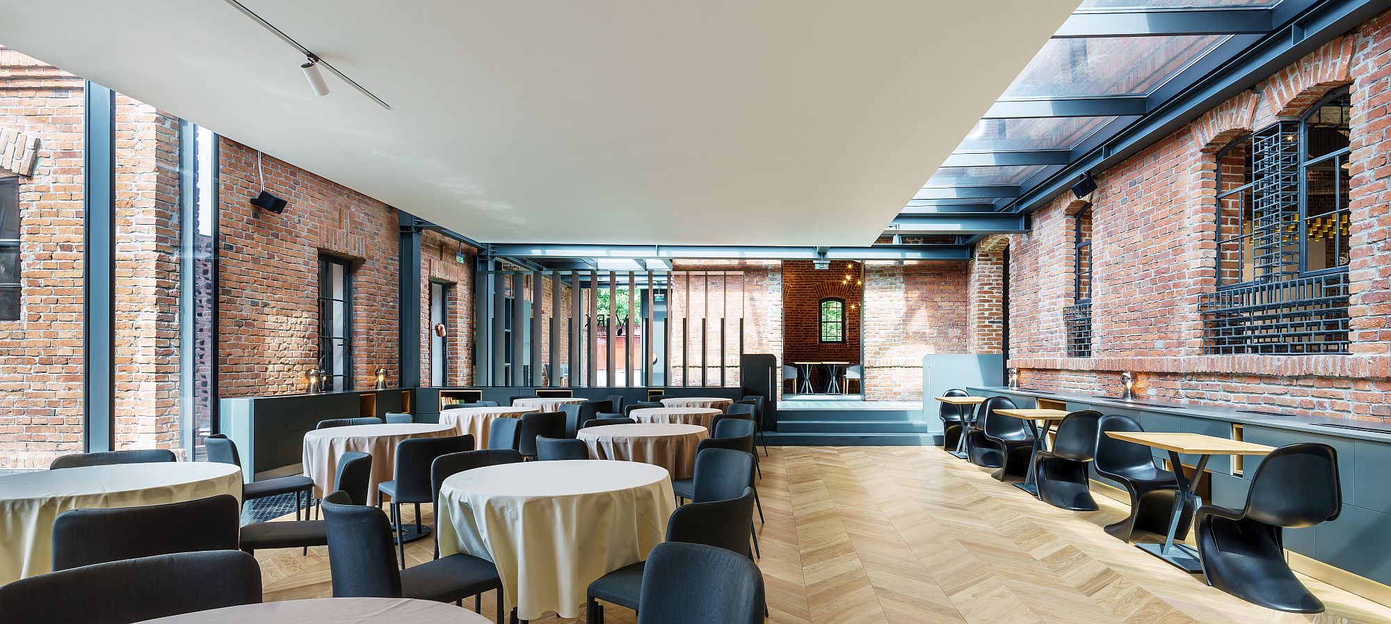 Păstrarea unui spirit bun. Restaurantul Werk, Hunedoara / e-zeppelin.ro ...
